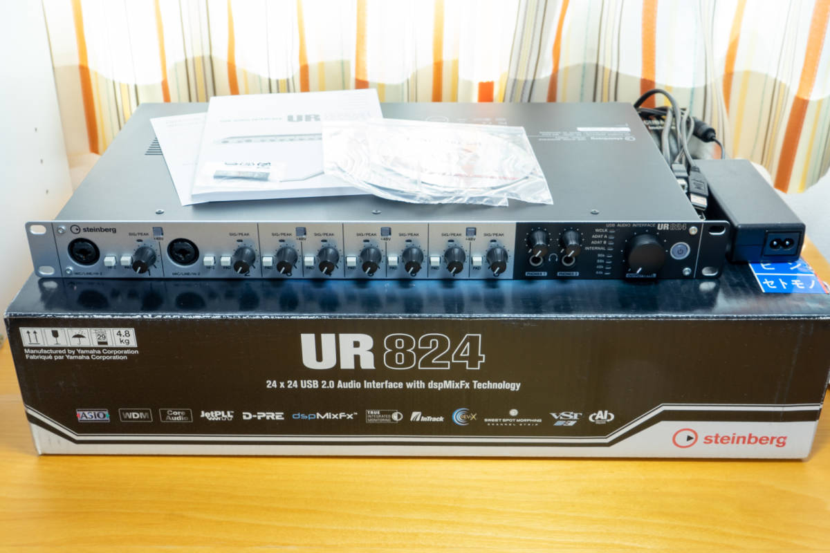 Steinberg UR824 24-bit/192kHz対応 8マイク入力/8ライン+2ヘッドフォン出力 各種ライセンス付き(オーディオ ...