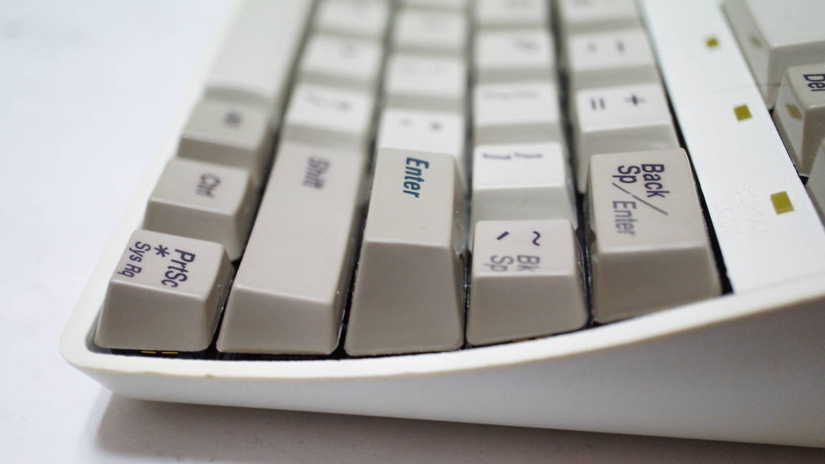 省スペースフルキーボード XT/AT用キーボード DATALUX 動作動画収録(USBキーボード)｜売買されたオークション情報、yahooの ...