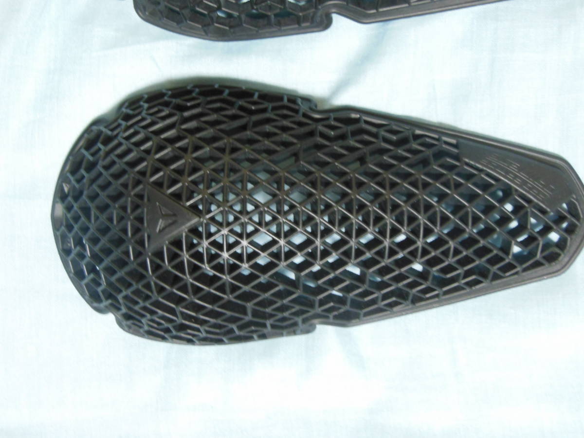 DAINESE ダイネーゼ KIT PRO-ARMOR ELBOW/KNEE PROT エルボー/ニープロテクター 使用回数少 美品｜プロテクター