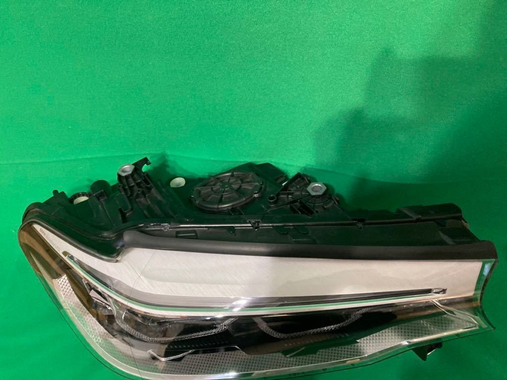 BMW 5シリーズ G30 G31 右ヘッドライト LEDタイプ ユニットのみ 洗車傷程度 ZKW 7439196-04 ...