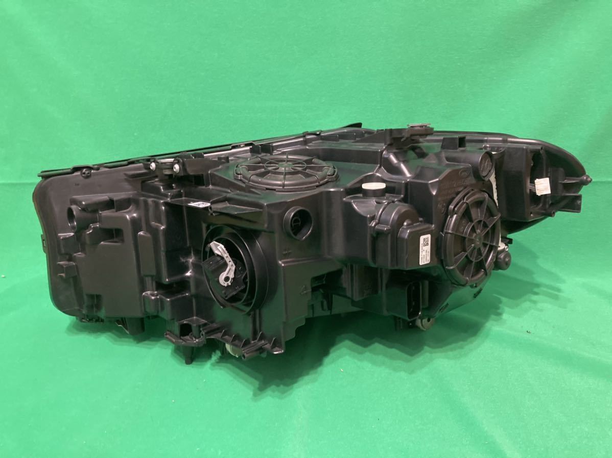 BMW 5シリーズ G30 G31 右ヘッドライト LEDタイプ ユニットのみ 洗車傷程度 ZKW 7439196-04 ...