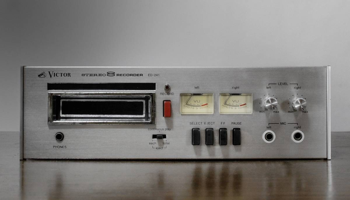 8トラを今に楽しむ…VICTOR Cartridge Stereo 8 Recorder Deck MODEL ED-241 昭和の香りのせて ...