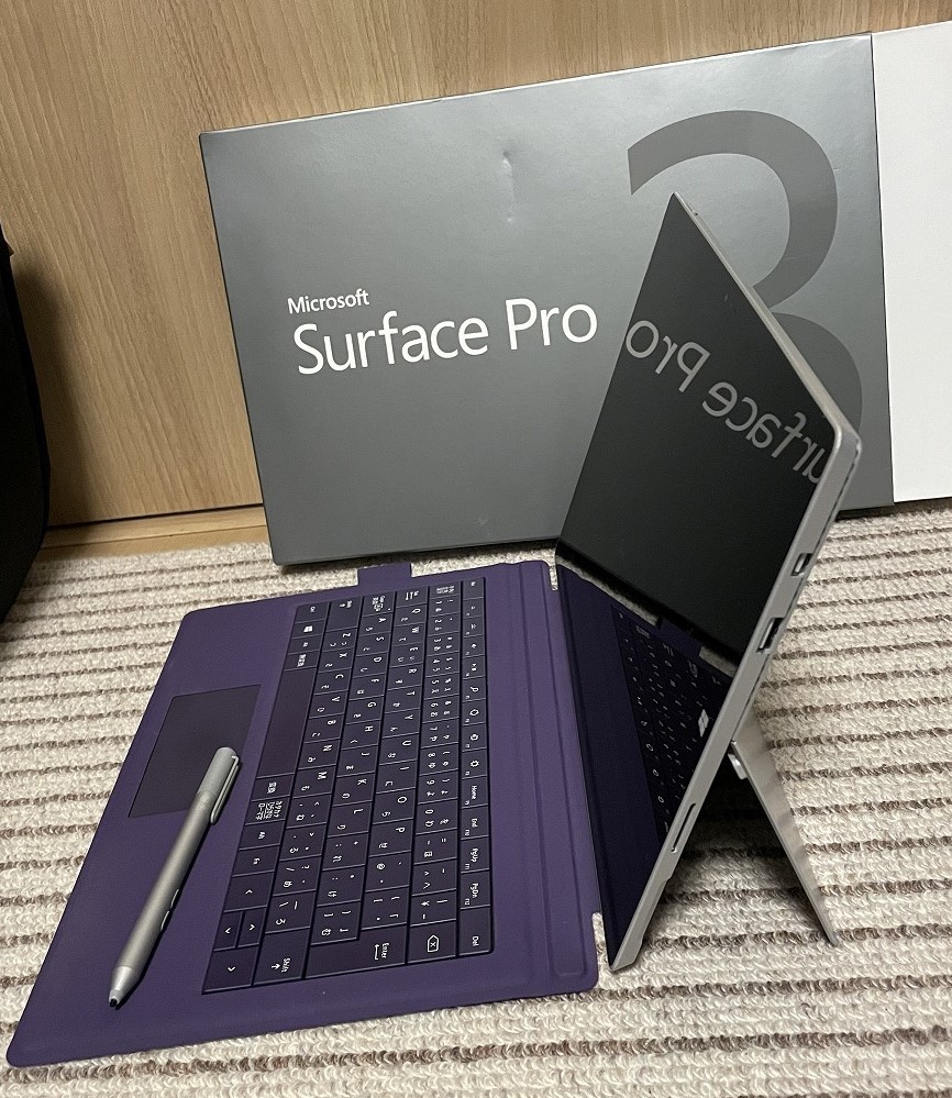 Microsoft Surface Pro3 / Intel Core i3 Processor / 64GBSDD: 4GB RAM ...