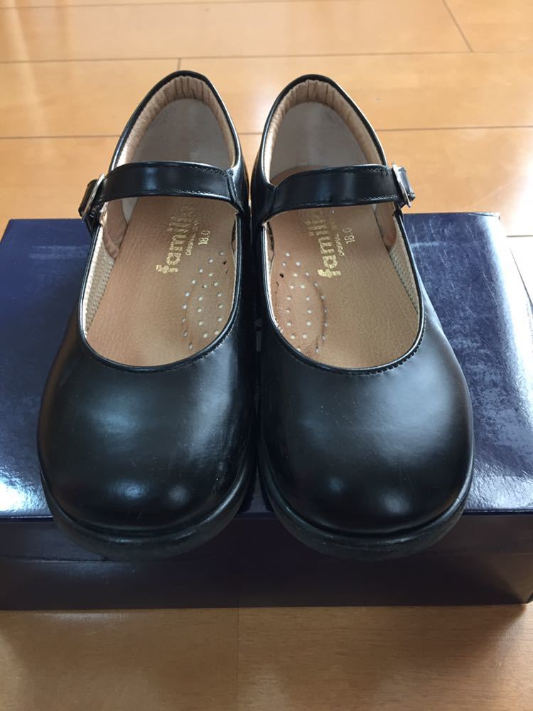 familiar ファミリア 女の子フォーマルシューズ 18cm(18cm～)｜売買されたオークション情報、yahooの商品情報をアーカイブ公開 - オークファン（aucfan.com）