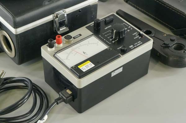 DW 04/2020CAL YOKOGAWA 3228 3228-11 YEW CLIP-ON AMMETER 電源コード ST02090 ...