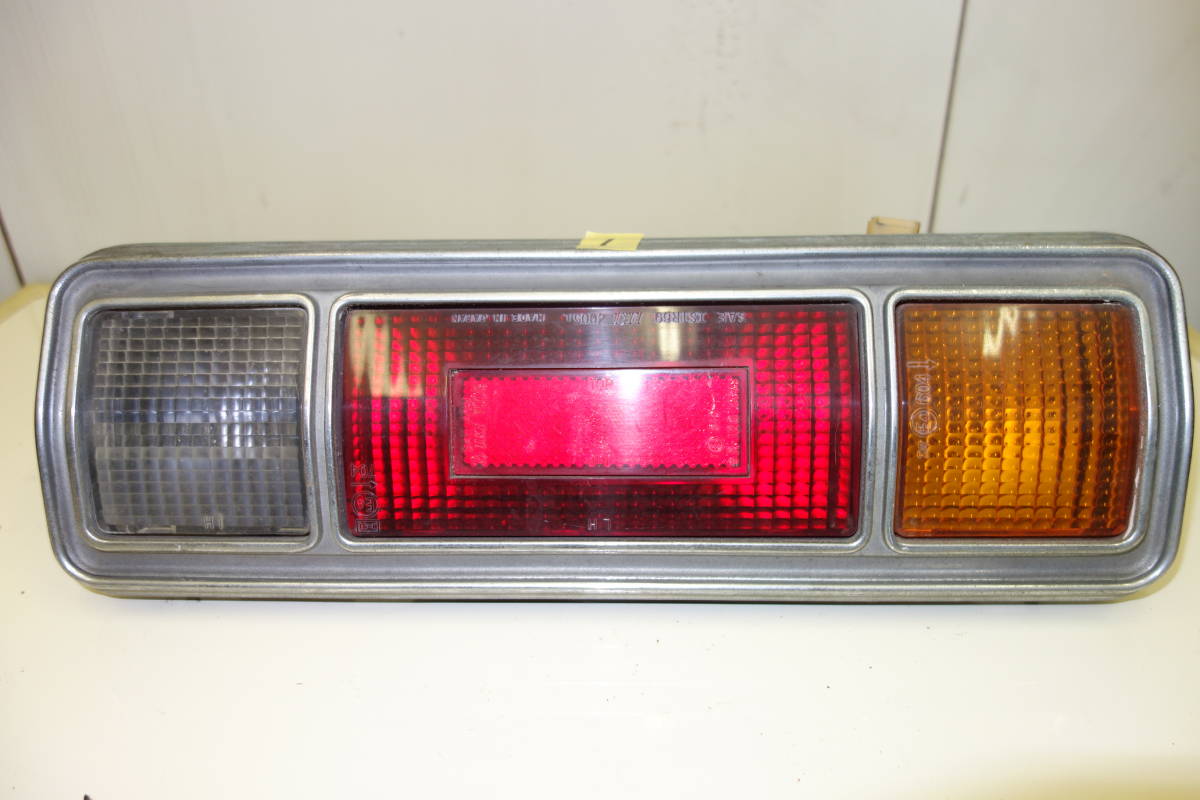 B110 サニークーペ 1200GX ブレーキランプ 1 B10 B110 GC10 510 S30Z(テールライト)｜売買されたオークション情報、yahooの商品情報をアーカイブ公開 ...