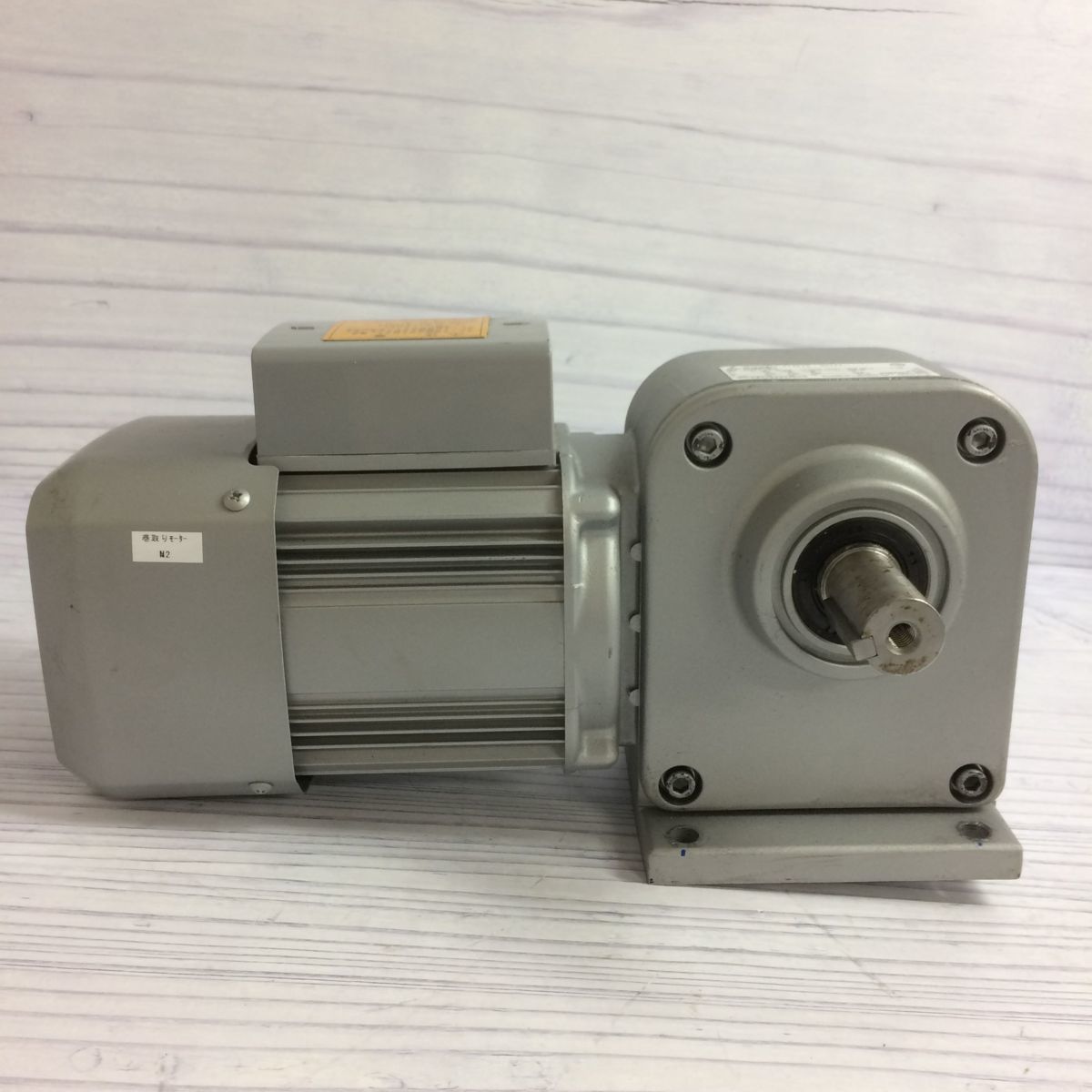 1.三菱 MITSUBISHI ギヤードモータ GM-SHYシリーズ GM-SHYB-RR 詳細不明 ジャンク 0.1KW 4P 1/100 ...