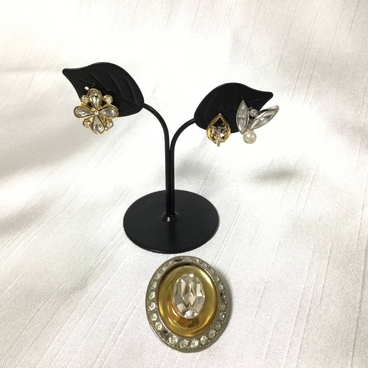 306/18 GJ618-30026 NINA RICCI YSL SONIA RYKIEL イヤリング 片方のみ セット アシンメトリー ...