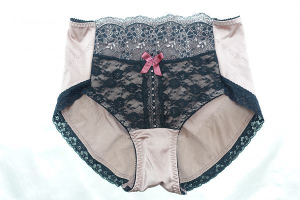 r2_6356 熟女38歳 人妻 Lv 4 タキシード風 ショーツ おススメ パンツ 女性LL 下着 訳あり 整理品 エコ(スタンダード)｜売買されたオークション情報、yahooの商品情報を ...